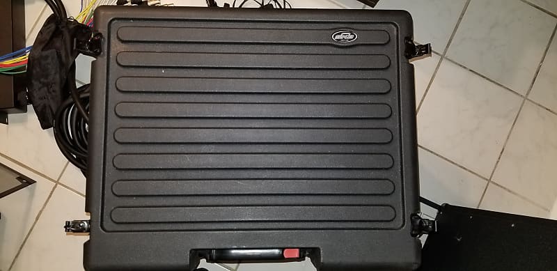 SKB 1SKB-8RU Black 8U Rolling Rack | Reverb