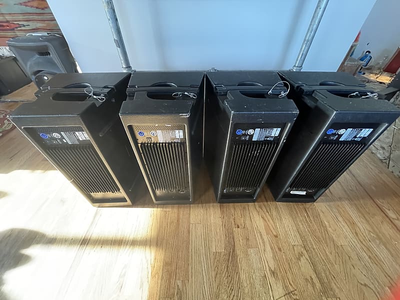 Mackie HDA (Each) line array system | Reverb