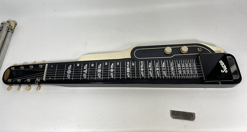 Supro Jet Airliner 1960s | Reverb