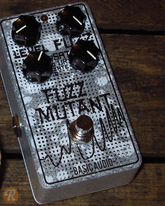 Basic Audio Fuzz Mutant | Reverb España