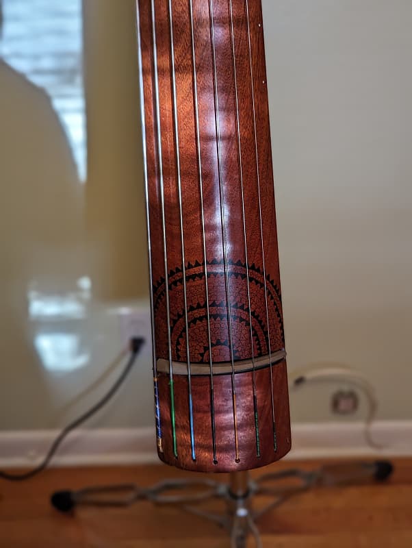 Ergo Instruments 8 String EUB | Reverb