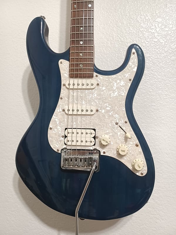 Dean Blue Strat style electric guitar w/ white pearl | Reverb