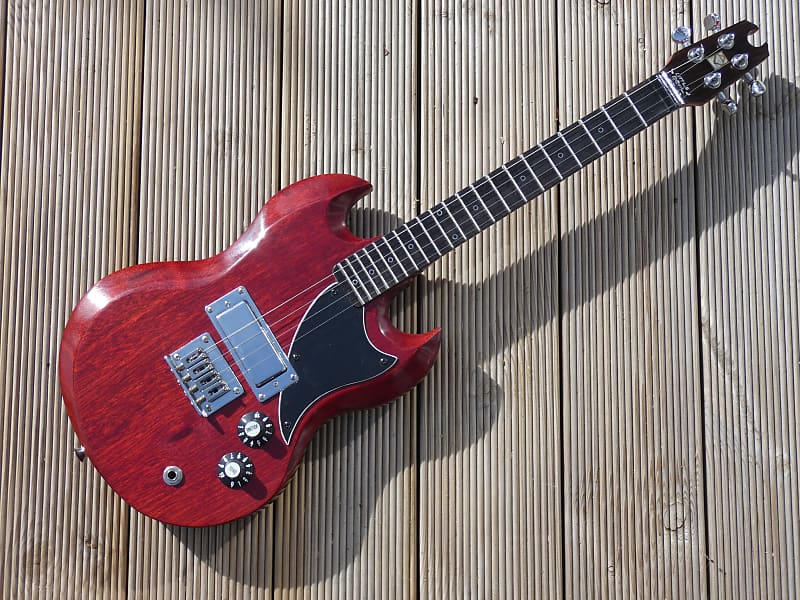 AM guitars electric Ukulele. LIl' devil 2023 -Cherry | Reverb UK
