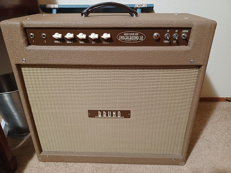 Bruno Underground 30 2x12 Guitar Amplifier Combo, Tan, wheat | Reverb