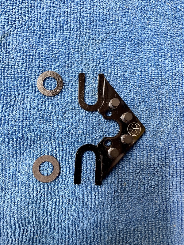 String Butler Black - Black | Reverb