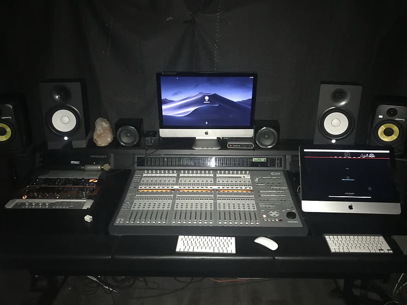 Avid C24 Pro Tools Control Surface | Reverb Canada