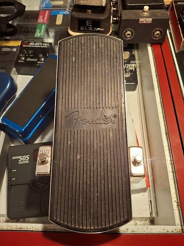 Fender Fuzz Wah | Reverb