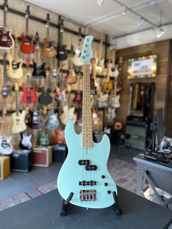 Sire Marcus Miller U5 Short-Scale 4-String Bass Guitar | Reverb