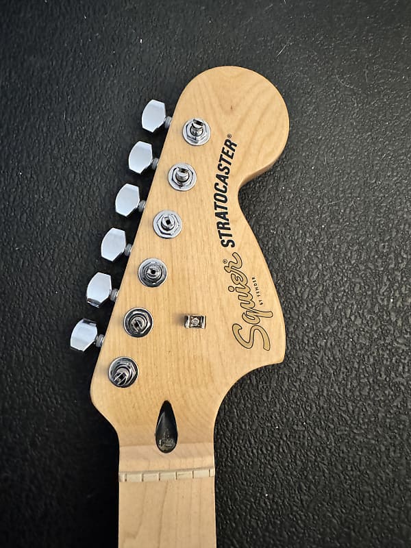 Squier Stratocaster 2021 - Maple | Reverb