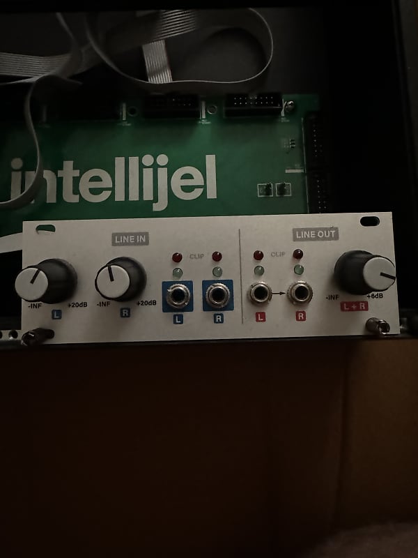 Intellijel Audio I/O 1u 2019 - Silver 7u performance case | Reverb