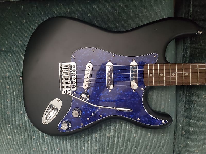 ~Cashified~ Squier by Fender Stratocaster | Reverb