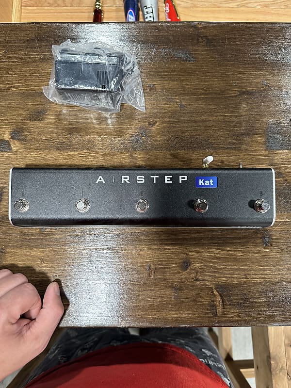 XSonic Airstep Kat 5-Button Bluetooth Controller for Katana | Reverb