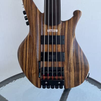 David King Custom shop masterbuilt 5 string fretless bass | Reverb