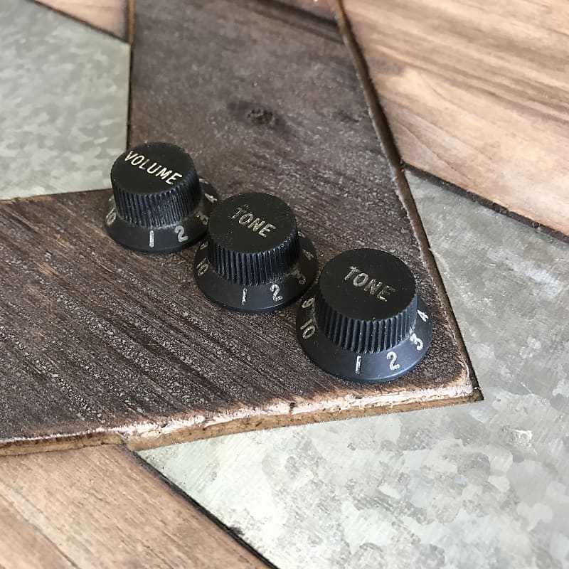 Real Life Relics Fender® Aged Black Stratocaster® Knobs (Set | Reverb