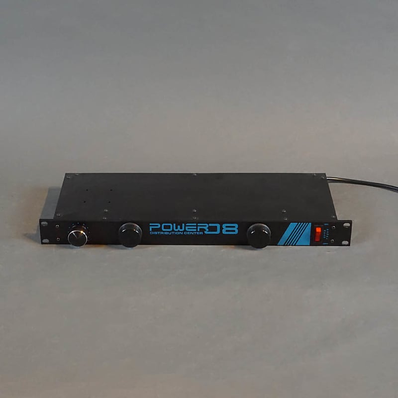 MBT Power 8 Rack Mount Distribution Center with 2 Dimmable | Reverb