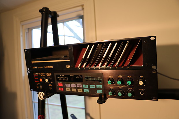 Akai S612 Digital Sampler | Analog Filters w/MD280 Disk Drive | Reverb