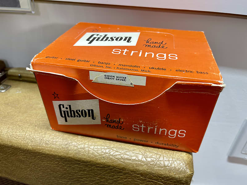 Vintage Gibson Strings | Reverb UK