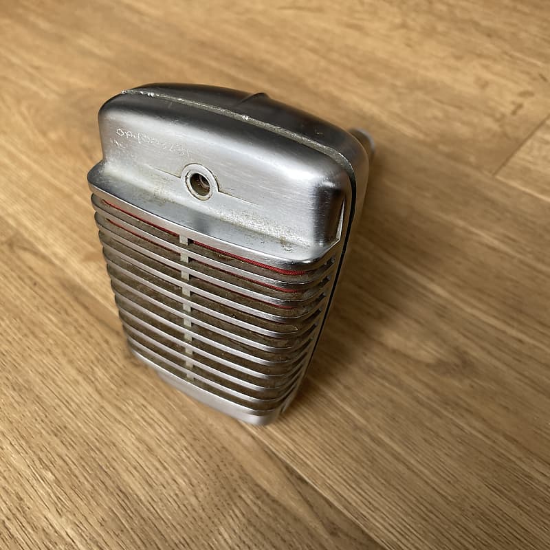 Vintage Shure Model 51 Dynamic Microphone | Reverb