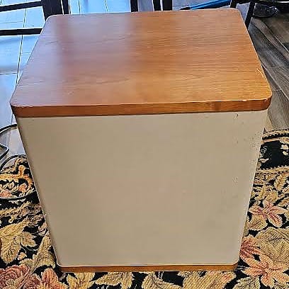 Vandersteen 2QW Subwoofer 2008 - Beige | Reverb