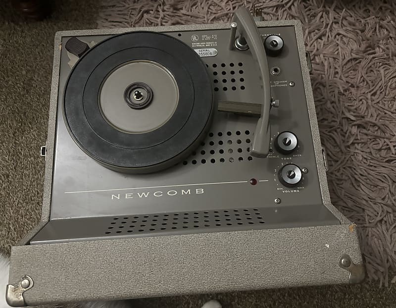 Vintage Newcomb R-124 Tube record player 1950s | Reverb