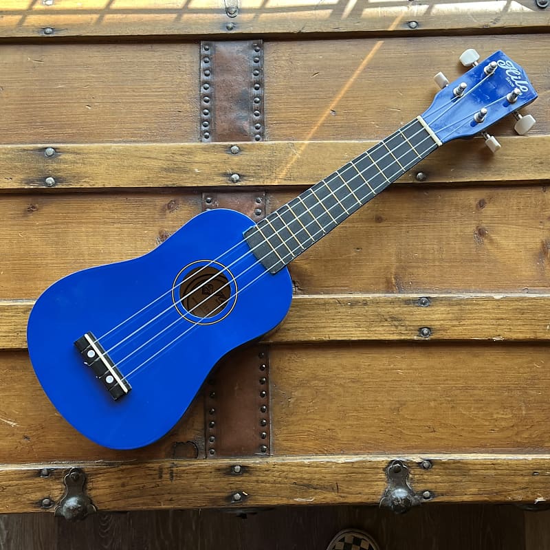 (16615) Hilo Model 2500 Ukulele - Blue | Reverb