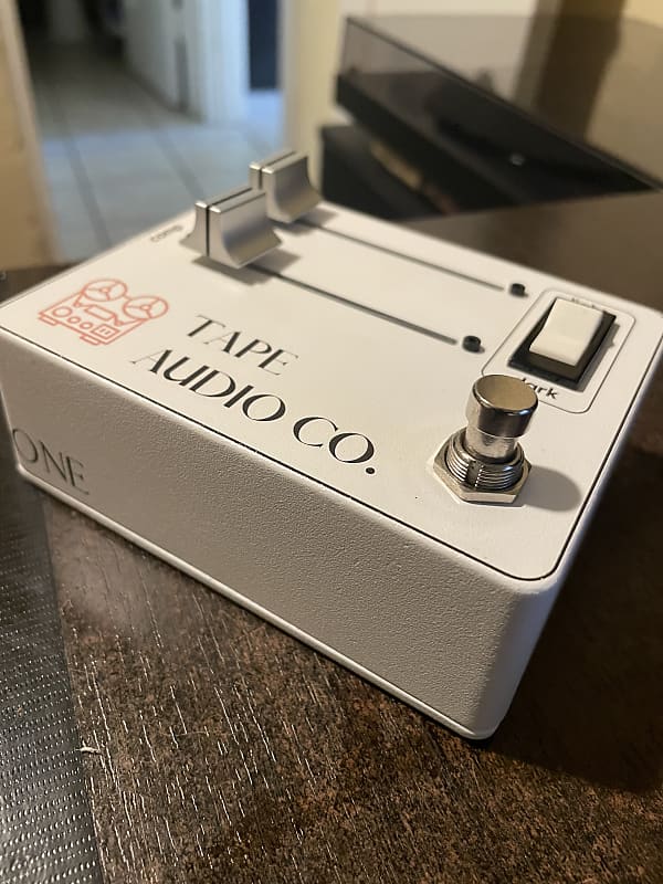 Tape Audio Co. one Fuzz | Reverb