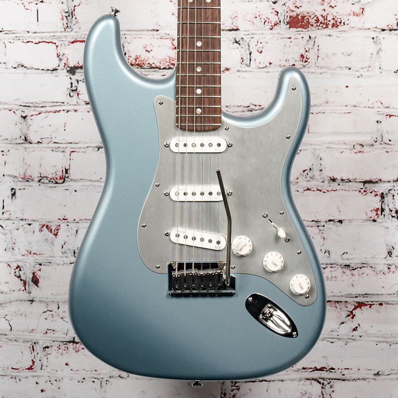 2012 Fender FSR American Deluxe Stratocaster Ice Blue | Reverb