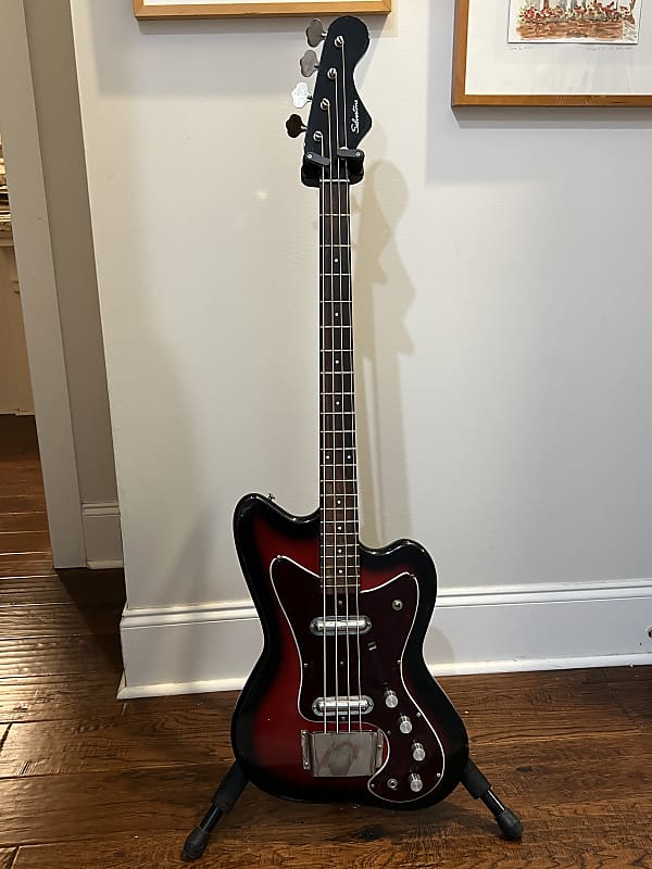 Silvertone 1443 Hornet Bass 1967 - Red Burst | Reverb