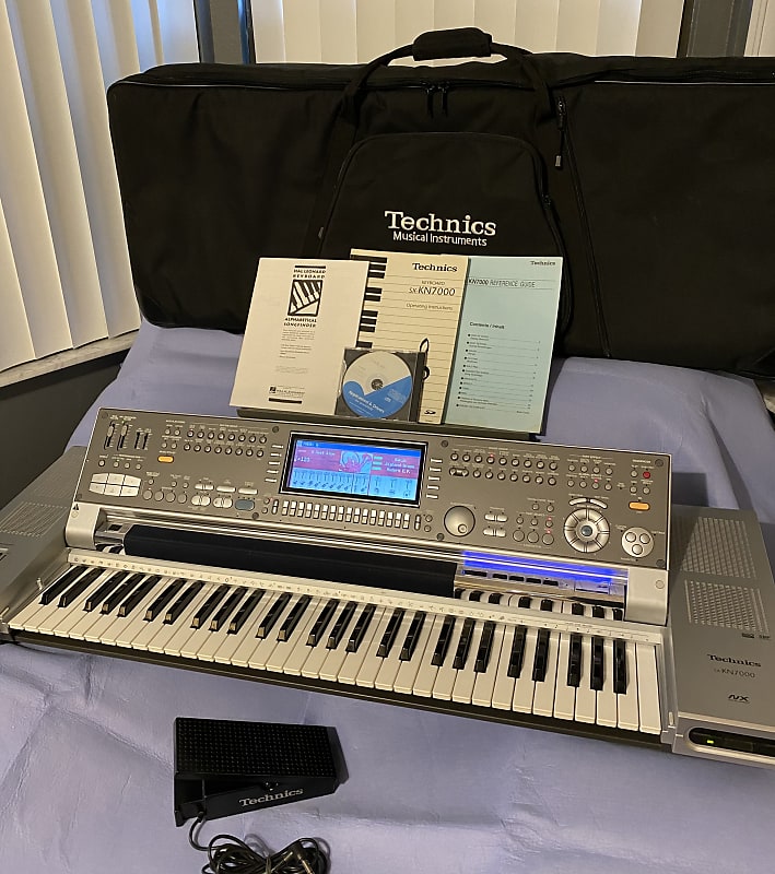 Technics SX- KN7000 Keyboard with pedal, case, books and disk | Reverb