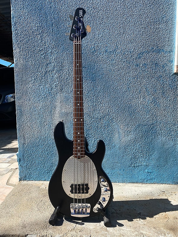 Music Man S.U.B Stingray 2003 Black | Reverb
