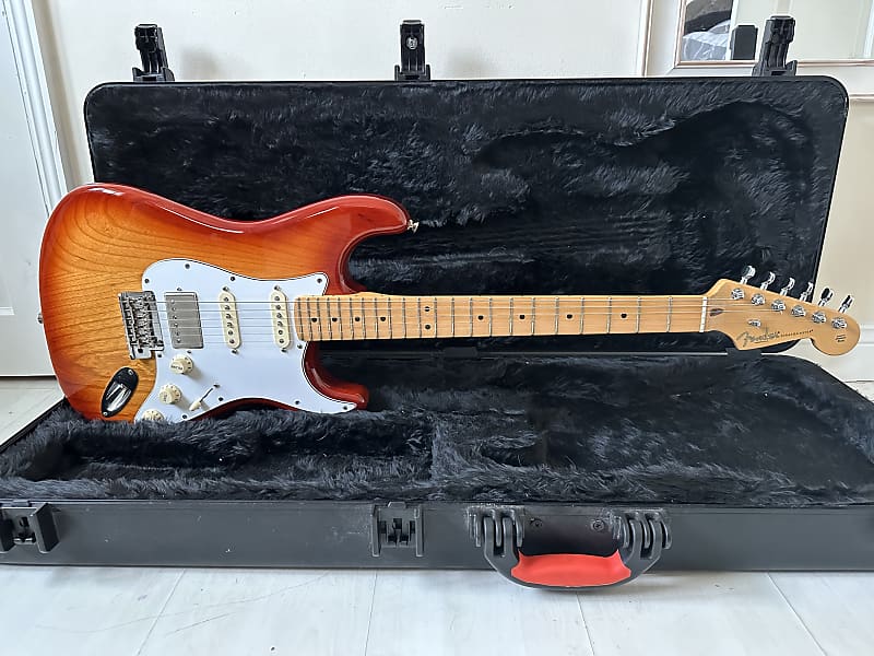 Fender American Standard Stratocaster HSS | Reverb