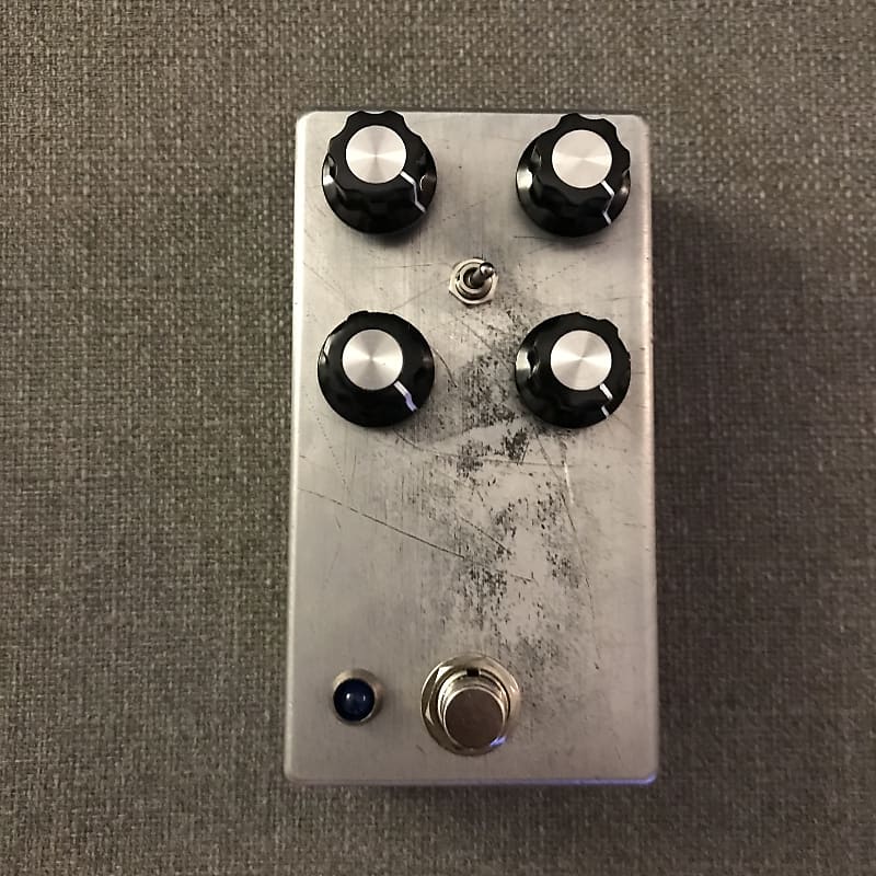 Tonally Awesome FZ-2 Hyper Fuzz Clone | Reverb