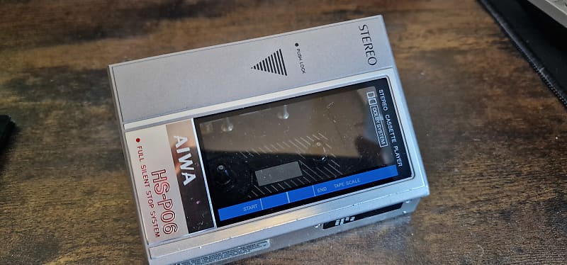 Aiwa HS-P06 1984 - Silver walkman | Reverb