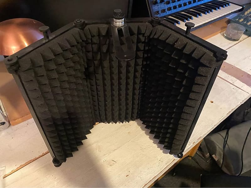 Microphone Isolation Shield - Black - Foldable With 3/8" | Reverb UK