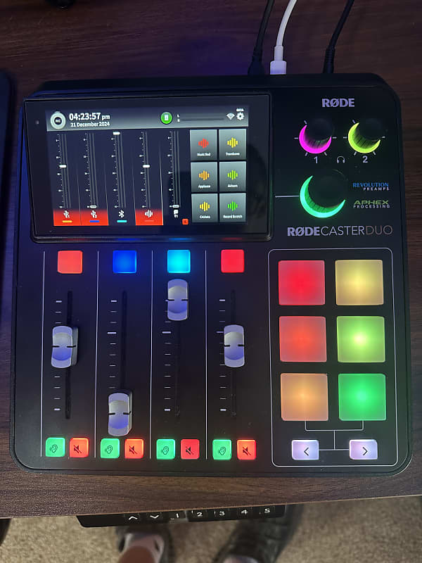 RODE Caster Duo - Integrated Audio Production Studio | Reverb