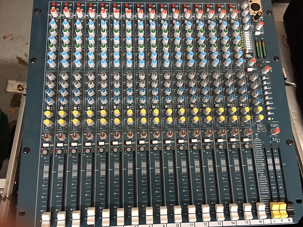 Allen & Heath Allen & Heath MixWizard WX3 16:2 16 Channel | Reverb