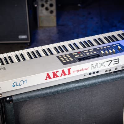 Akai MX73 Midi Master Keyboard 1980s - White | Reverb