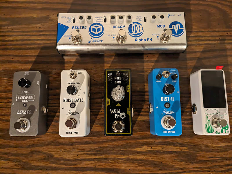 Pedal lot- tuner, overdrive, noise gate, looper, chorus, | Reverb
