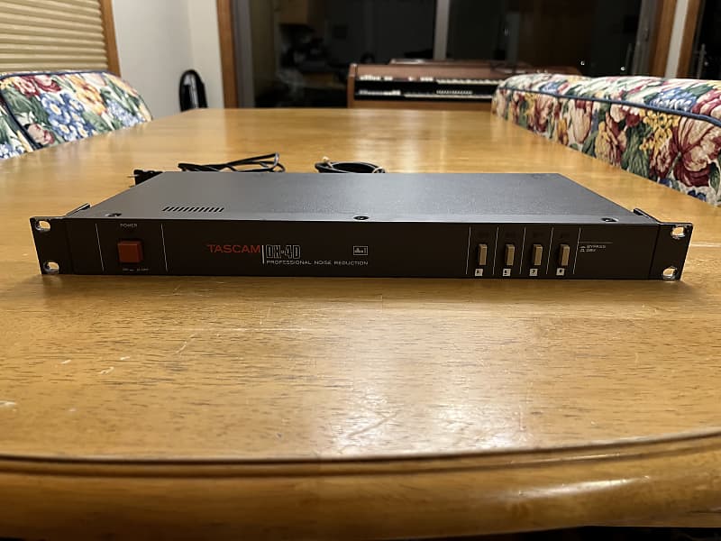 Tascam DX-4D Professional Noise Reduction Unit | Reverb