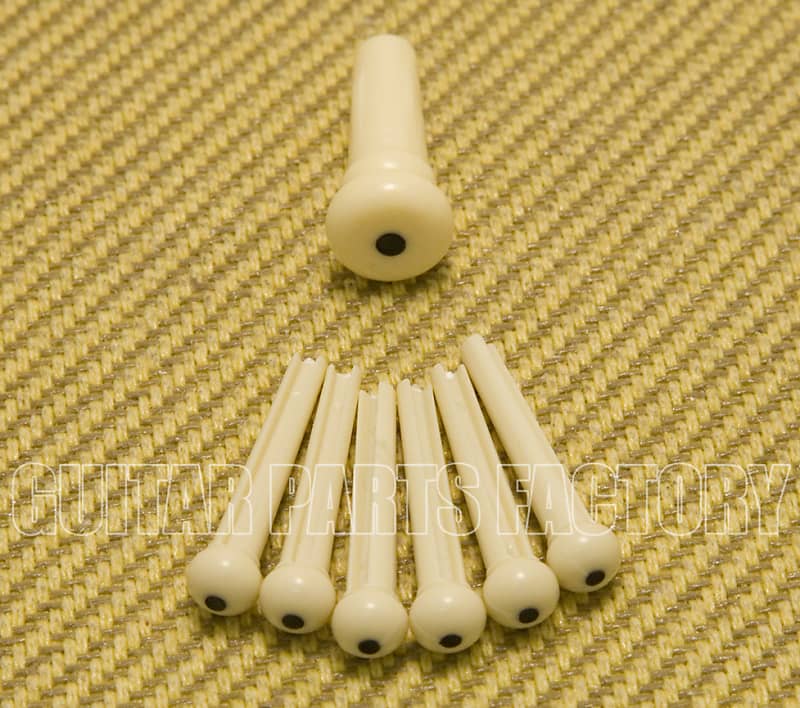 MM2304 Mighty Mite Cream Plastic Acoustic Guitar Bridge | Reverb UK