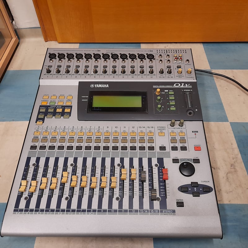 Yamaha 01-V Digital Mixing Console Mixer | Reverb
