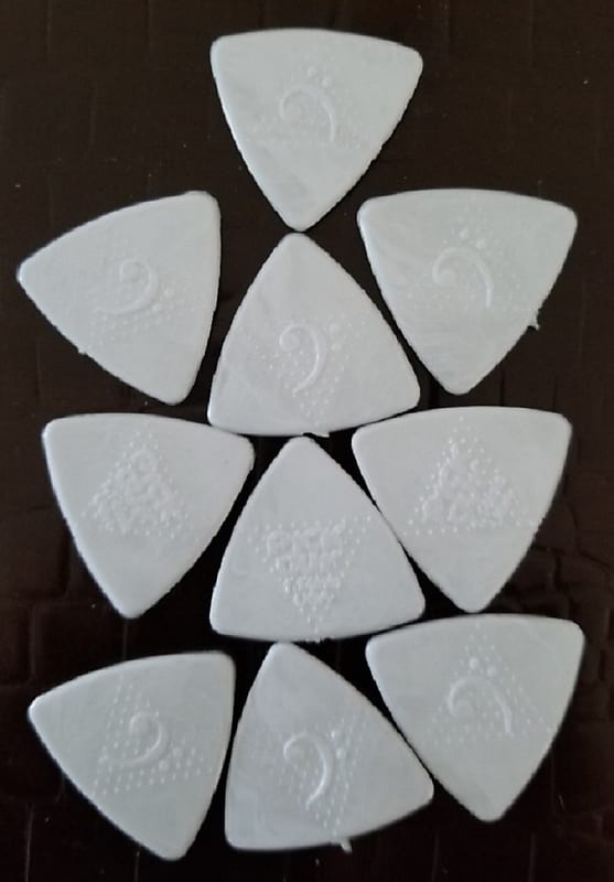 X-treme Grip Triangle Guitar Pick by Pick Guy -Bag of 10 ( | Reverb