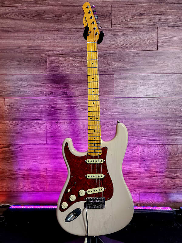 Angry Angus Relic Strat Left-Handed - Cracked Vintage White | Reverb
