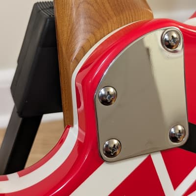 Firefly FFVH 2024 - EVH Stripe | Reverb