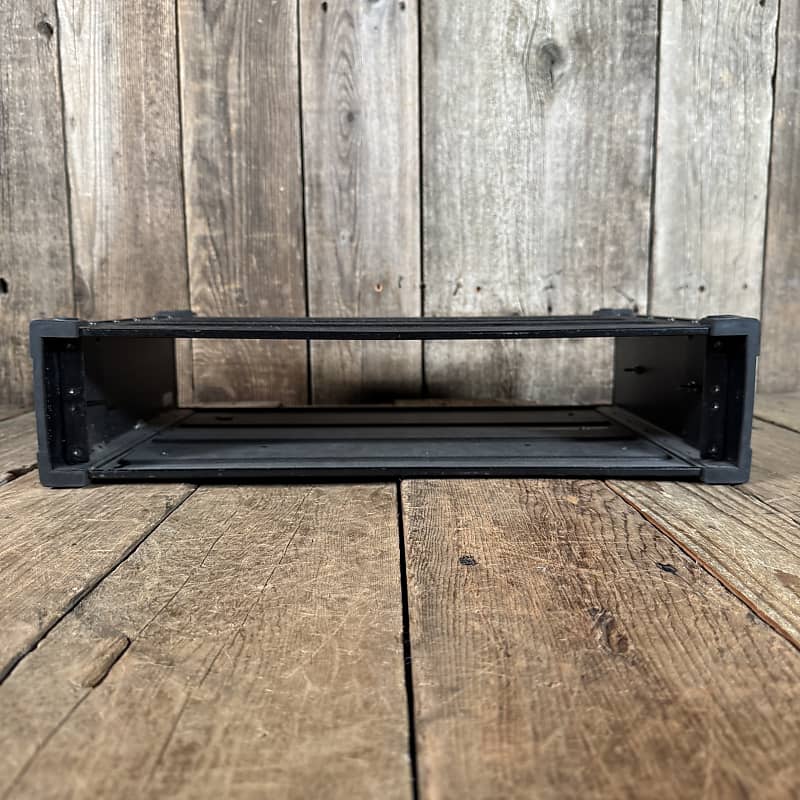 Roland 2 RU Equipment Rack Metal - Black | Reverb