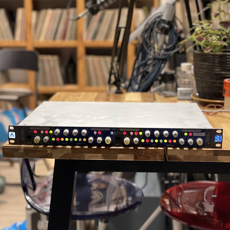 AMEK DMCL, fantastic dual pre-amp / compressor | Reverb Canada