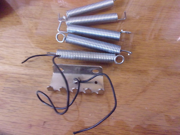 Stratocaster / Strat Guitar Tremolo 5 Springs & Claw Kit w/ | Reverb