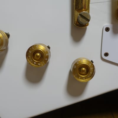 Orville by Gibson Explorer - Alpine White | Reverb