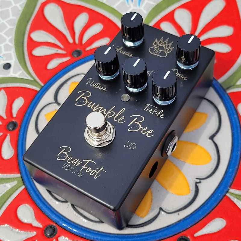 BUMBLE BEE! SOLID BLACK! BearFoot FX - Cranked Tweed | Reverb