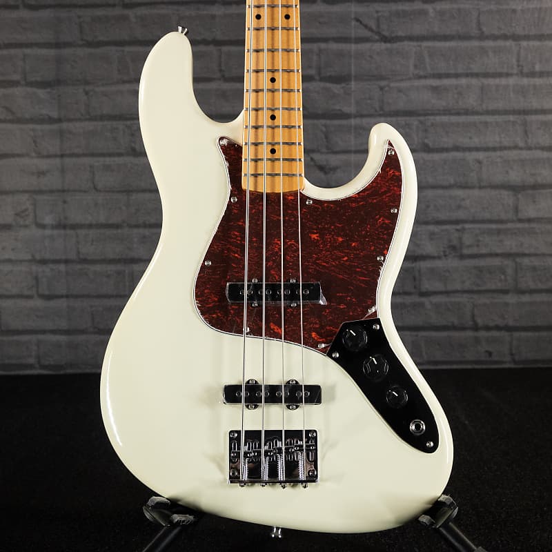Tagima TW-73 4-String Electric Bass Guitar (Olympic White) | Reverb